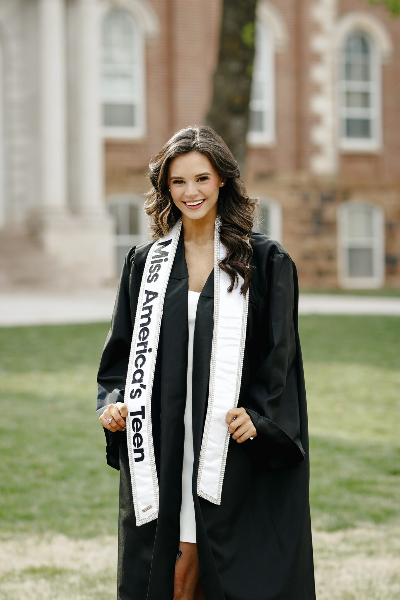 From Crown to Cap: Miss America’s Teen Peyton Bolling Graduates High ...